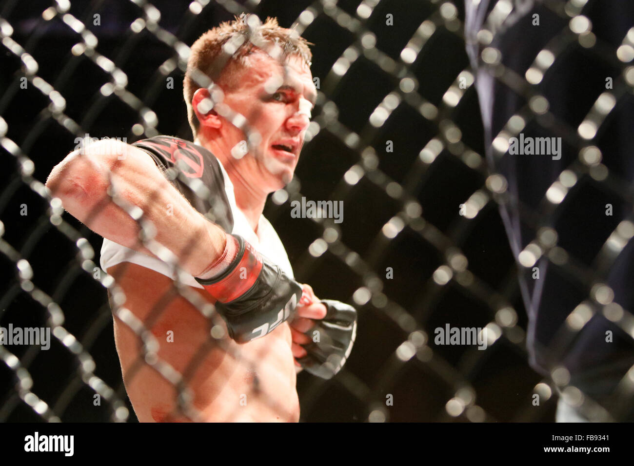 Krzysztof Jotko defeats Scott Askham via split decision. UFC Fight ...