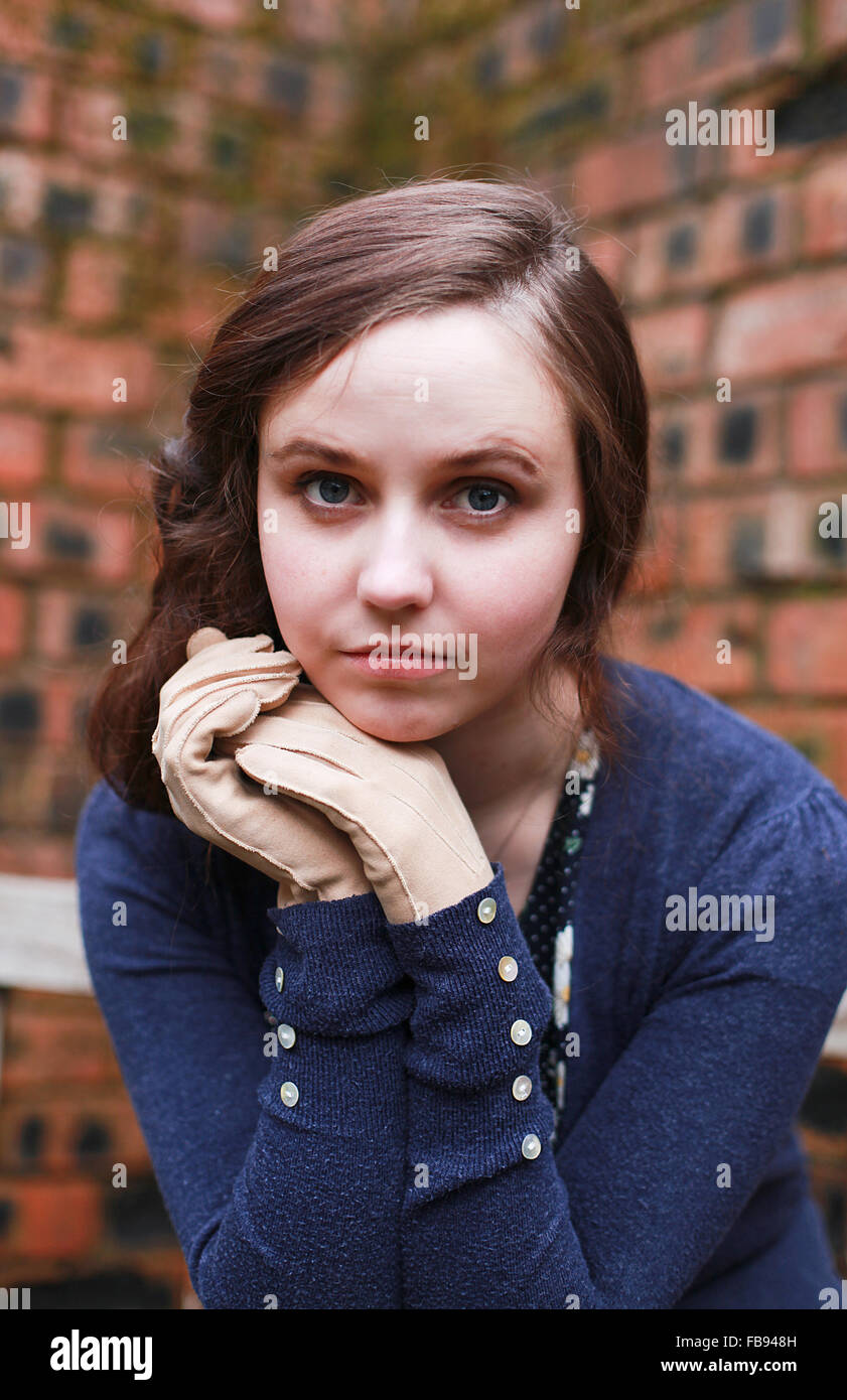 Woman leaning forward hi-res stock photography and images - Alamy