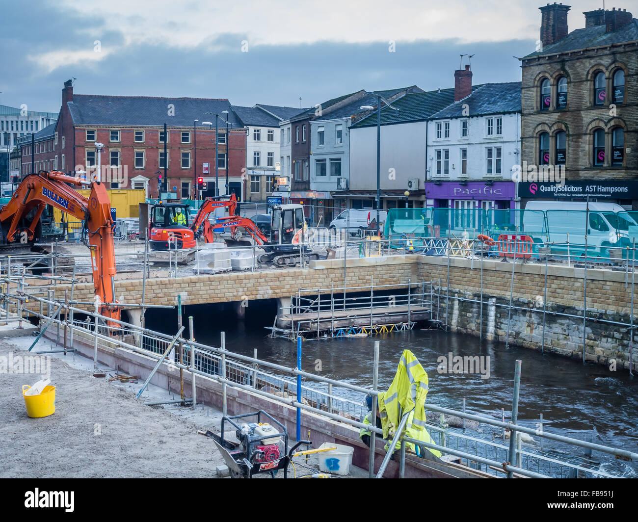 Revealing the river Roach, Rochdale Town Centre Stock Photo - Alamy