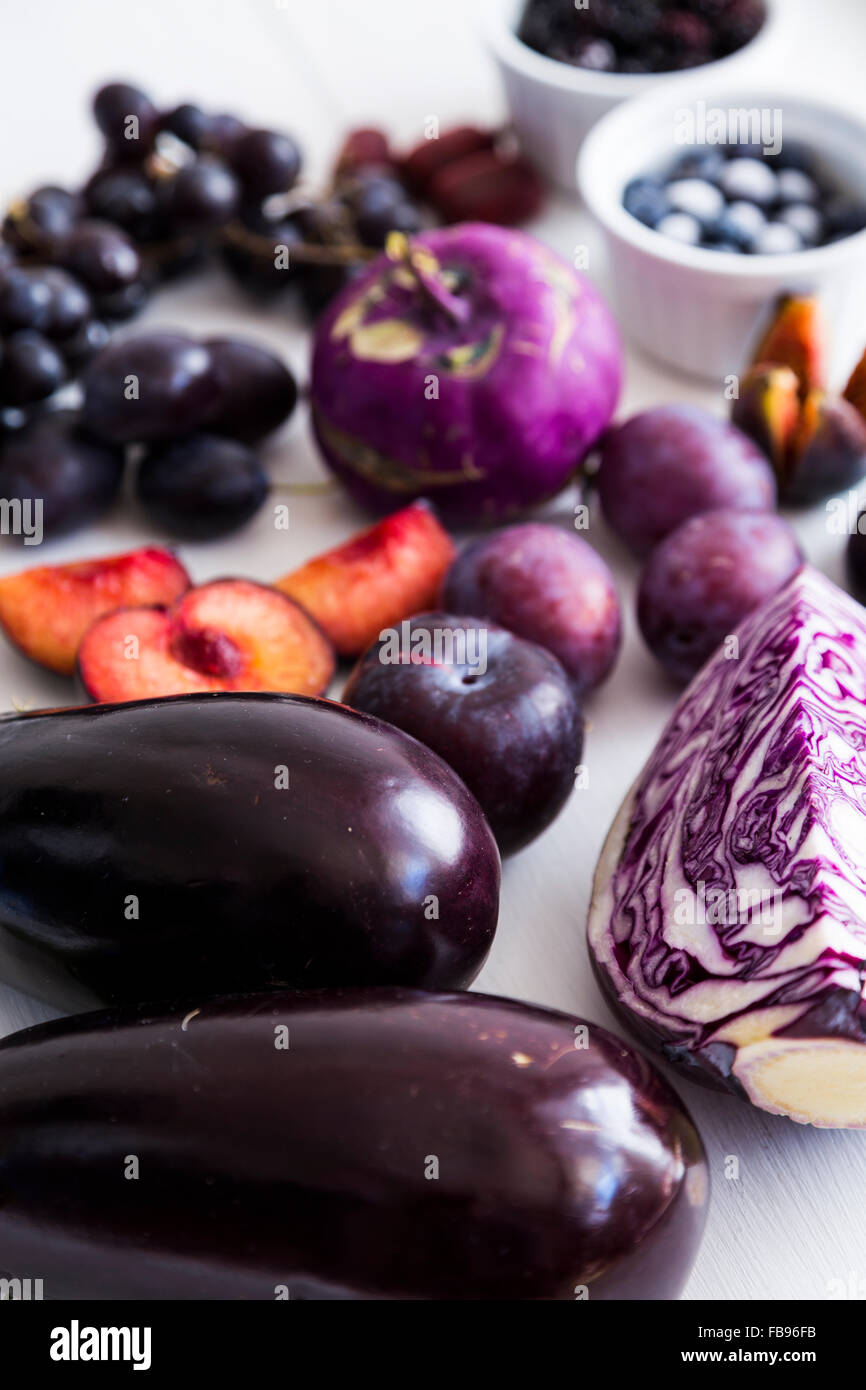 Purple vegetables and fruit Stock Photo - Alamy