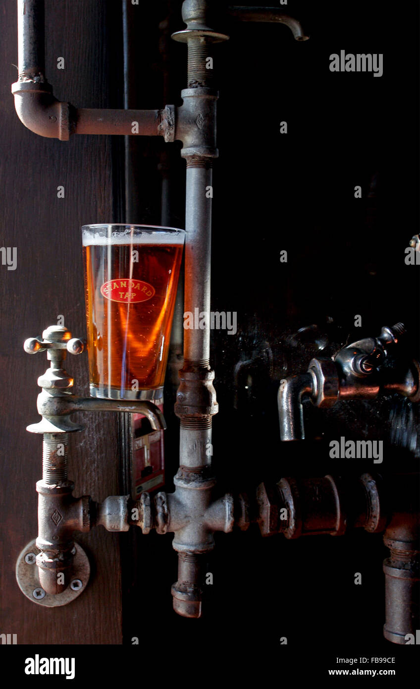 Standard tap pub in Philadelphia PA Stock Photo - Alamy