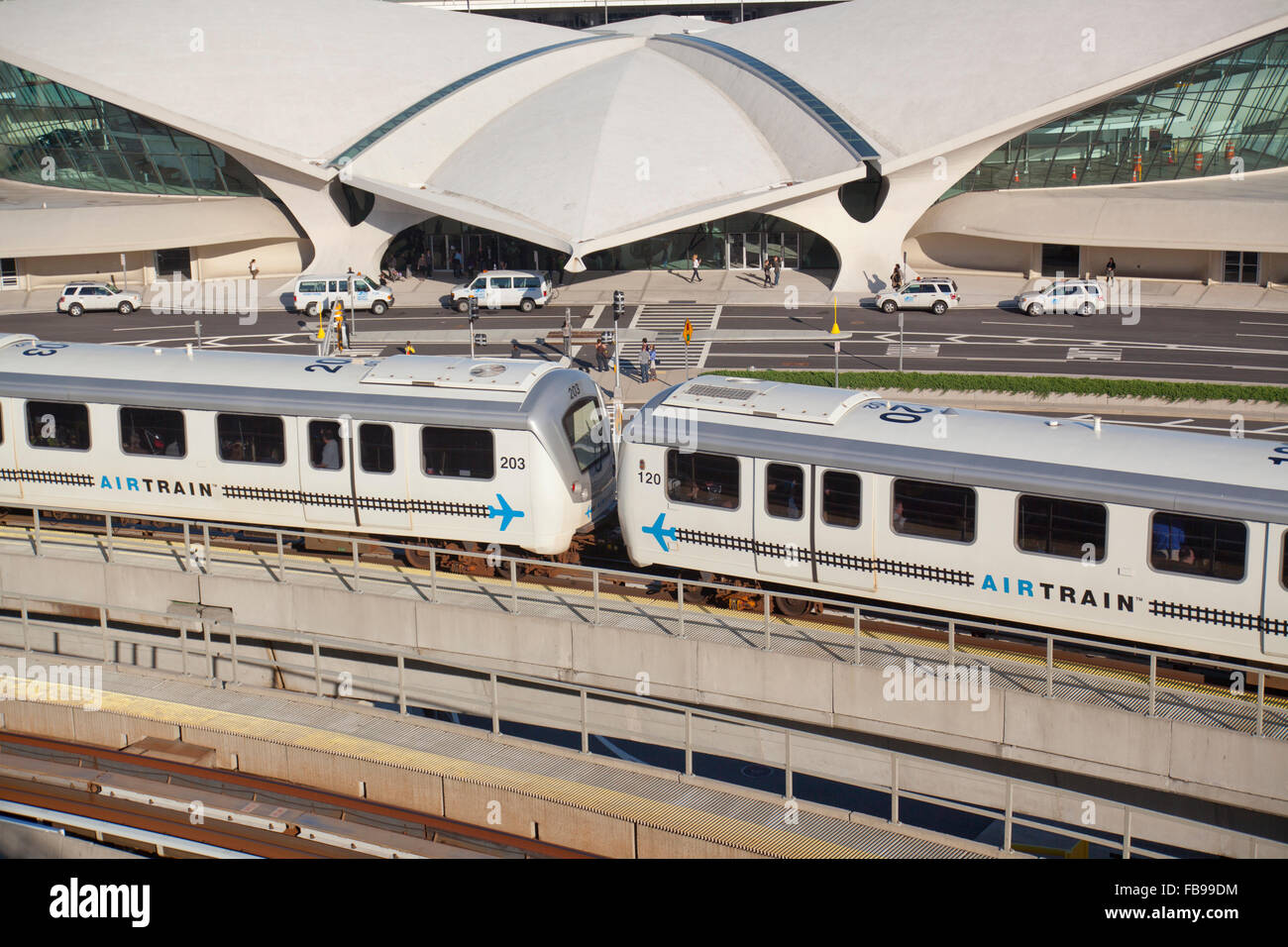 Trans World Flight Center building JFK airport Stock Photo - Alamy