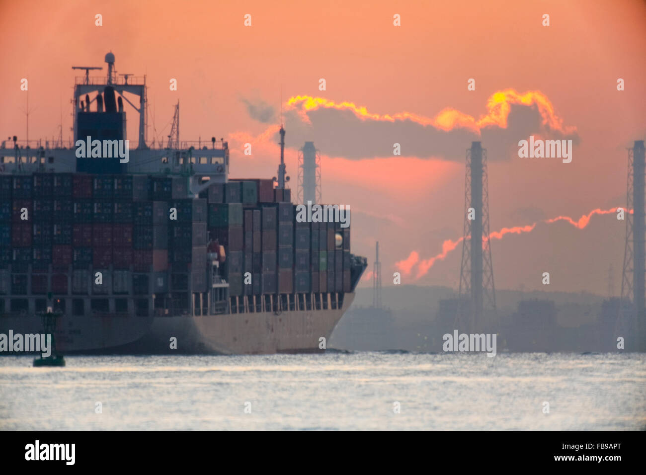 Container ship in Tokyo Bay, Japan Stock Photo - Alamy