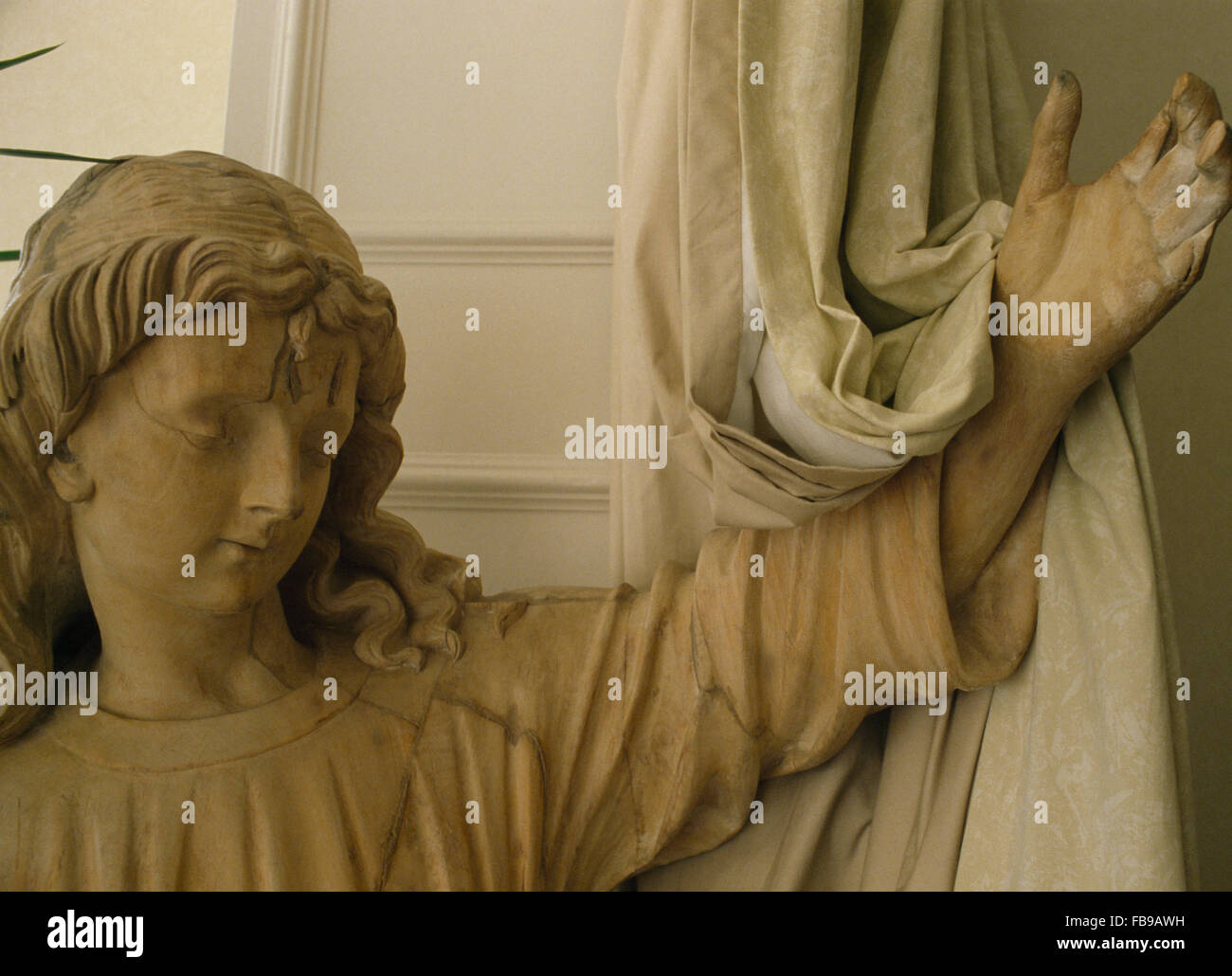 Victorian statue hi-res stock photography and images - Alamy