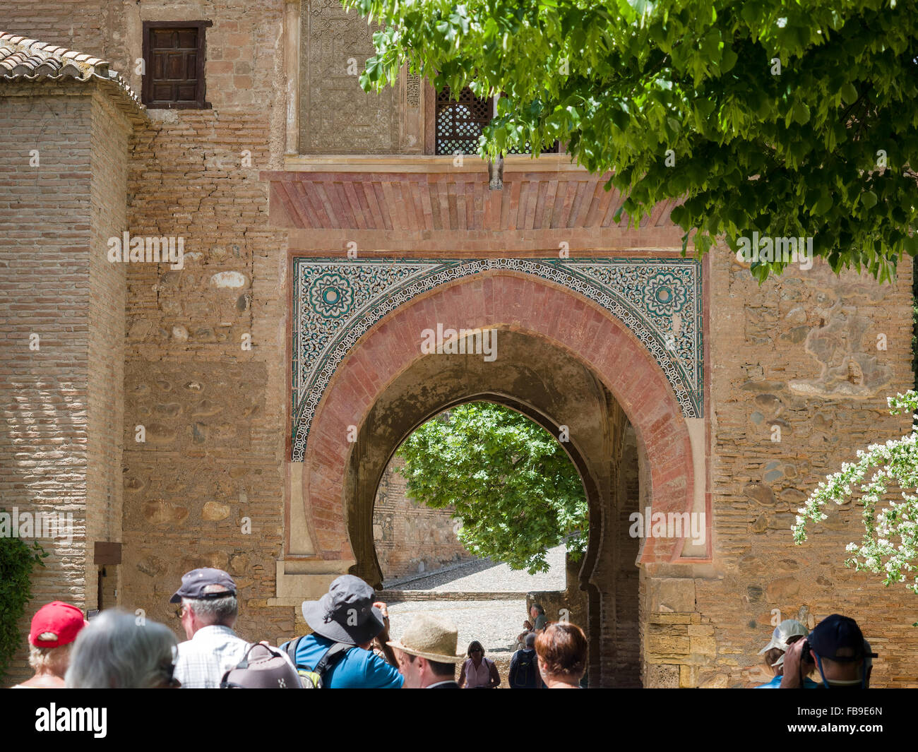 Entrance arch at the Alhambra Palace Stock Photo - Alamy