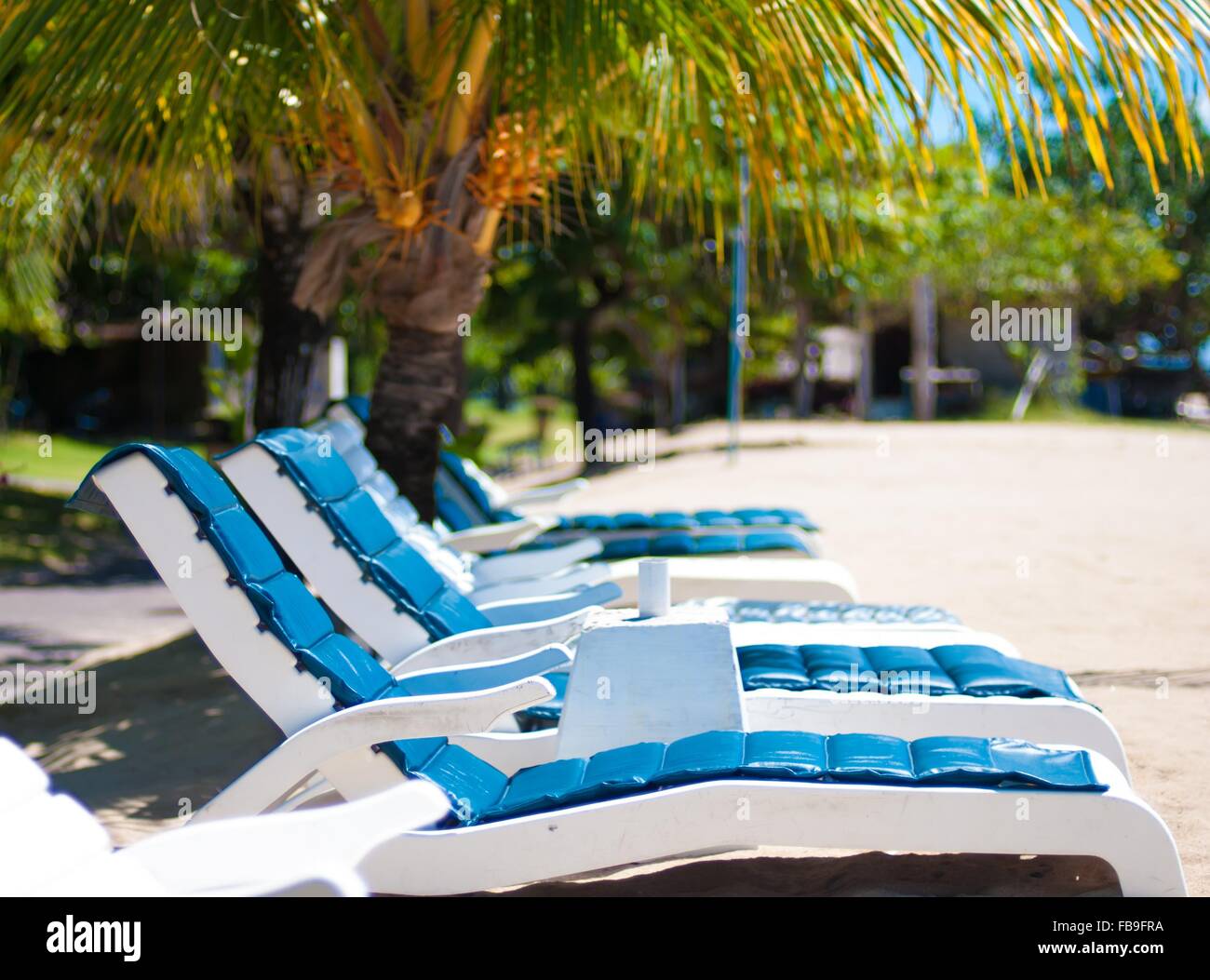 empty sun lounger Stock Photo - Alamy