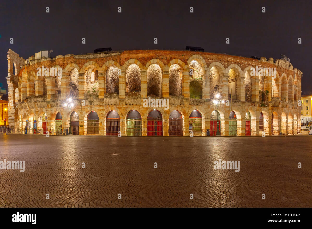 Roman amphitheatre of verona hi-res stock photography and images - Alamy