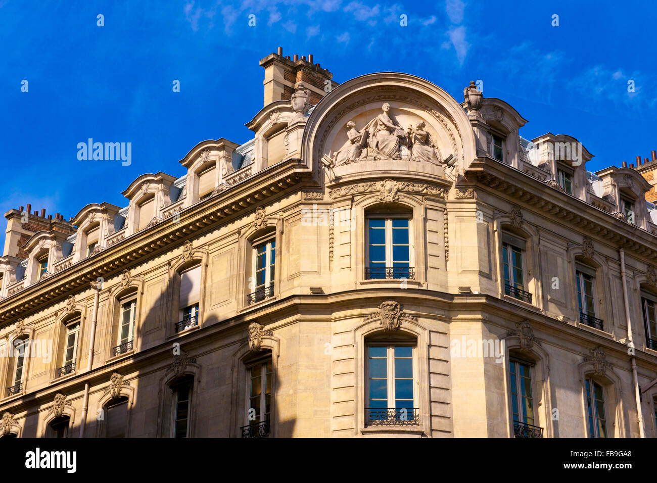 Building in Paris, France Stock Photo - Alamy