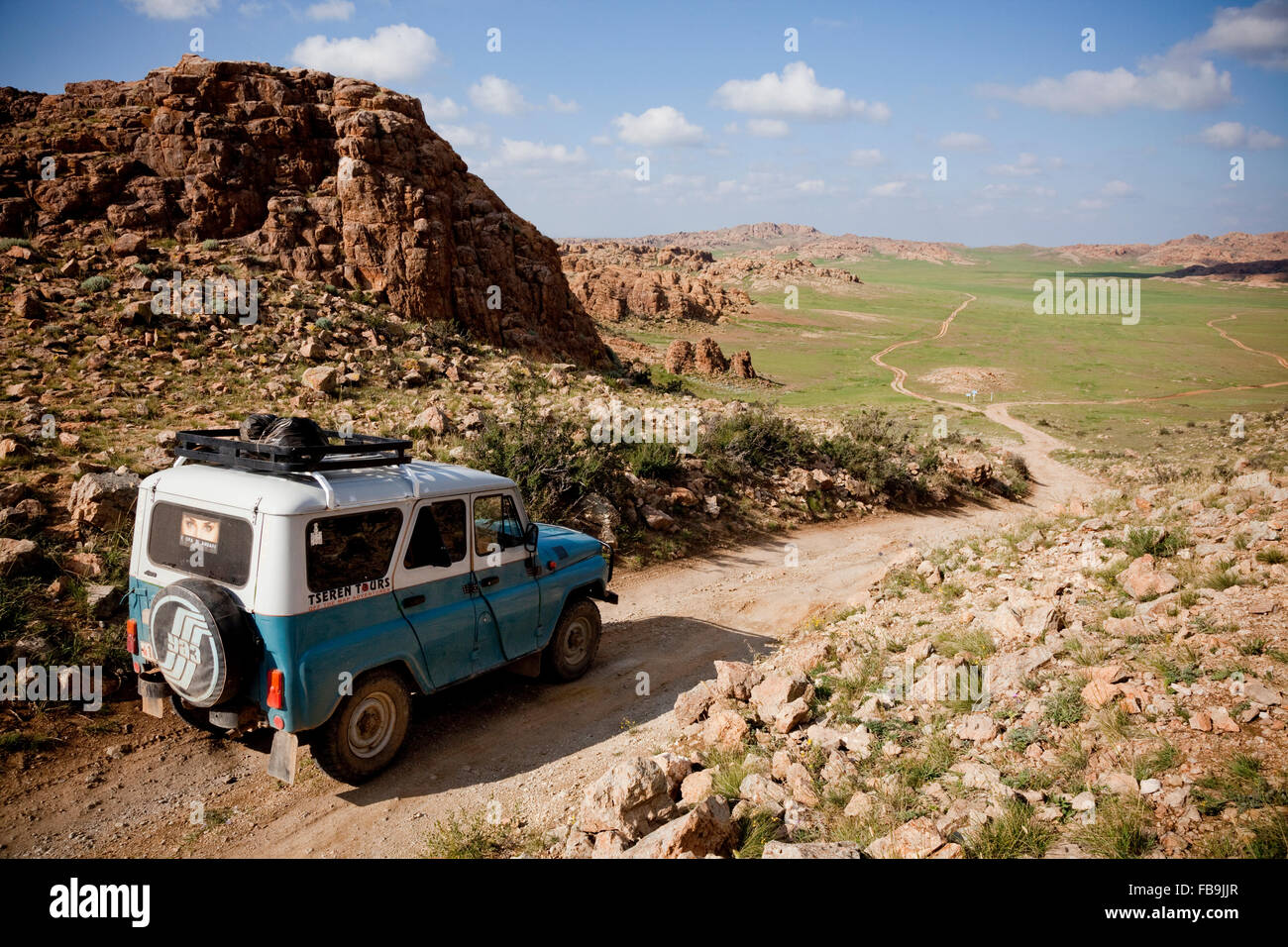 A Russian 4WD in action in the Gobi Desert, Mongolia Stock Photo - Alamy