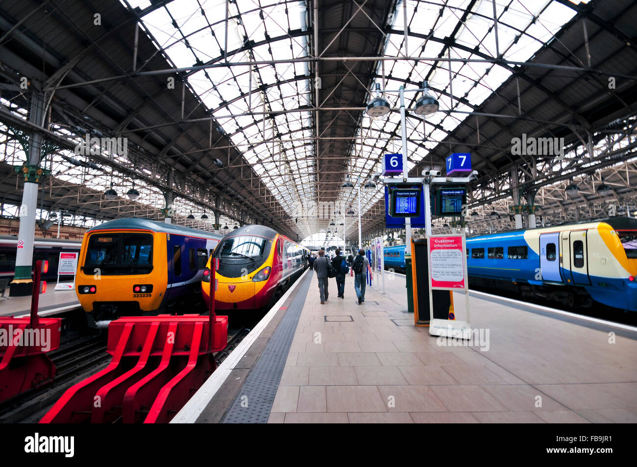 Manchester station, England Stock Photo - Alamy