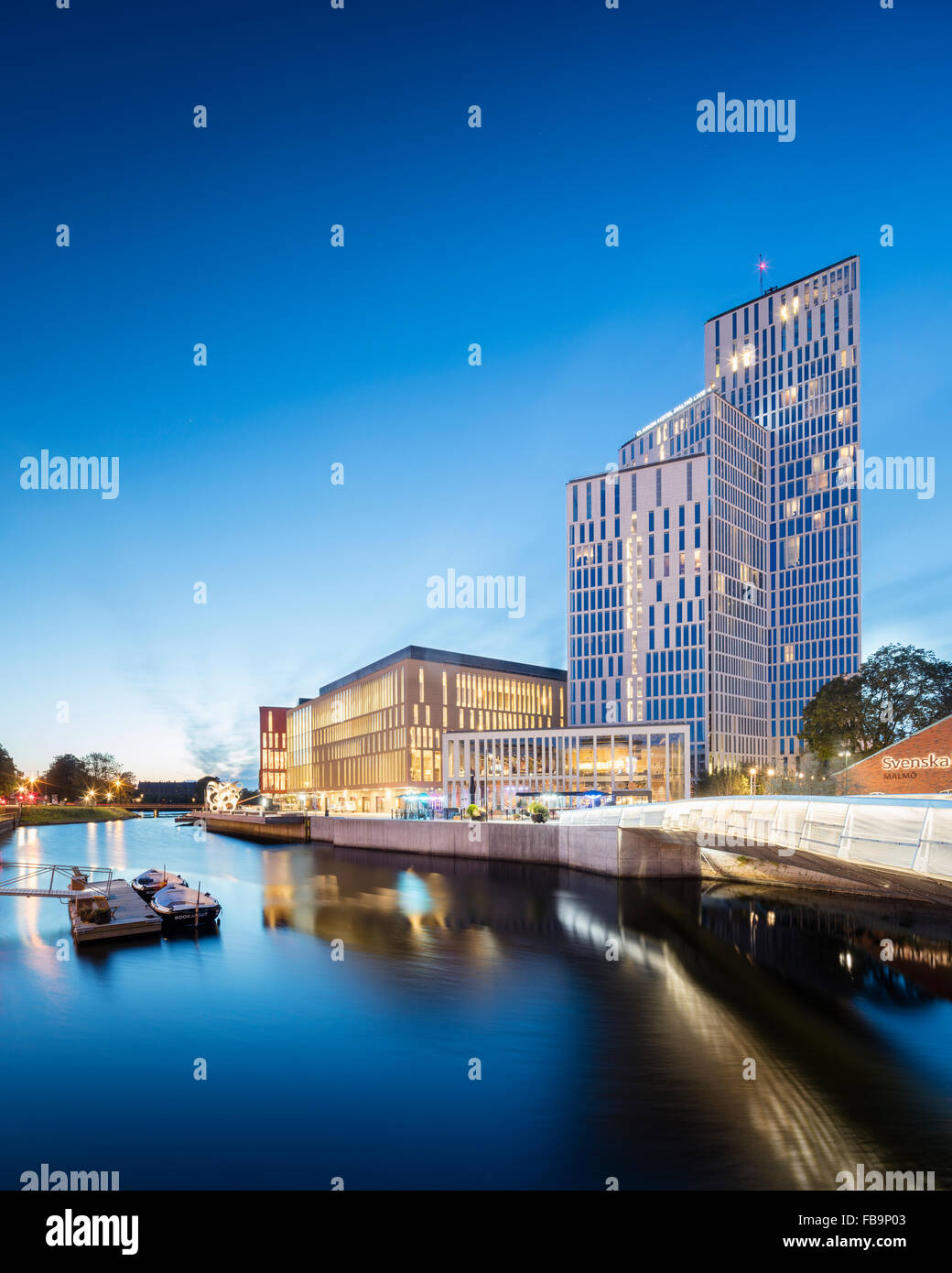 Live by night european hi-res stock photography and images - Alamy