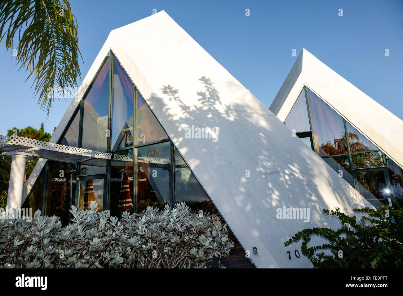 Fort Ft. Myers Florida,Pyramids,New University Pyramid Village Resort ...