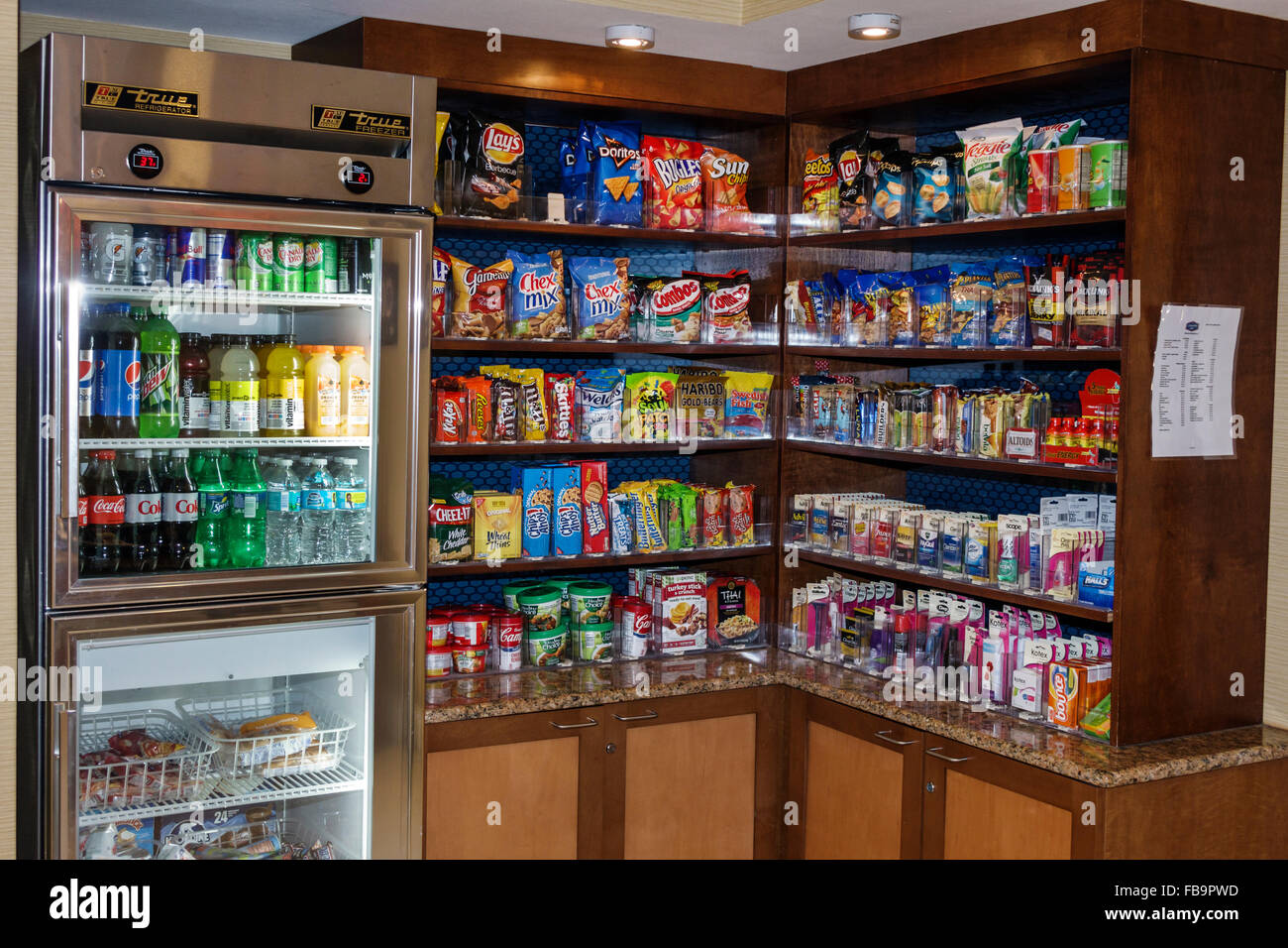 Convenience Store Stock Photos & Convenience Store Stock Images - Alamy