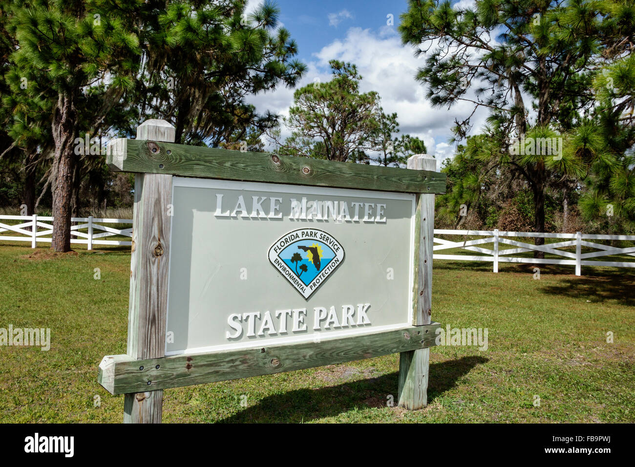 Bradenton Florida,Lake Manatee State Park,sign,entrance,visitors travel ...