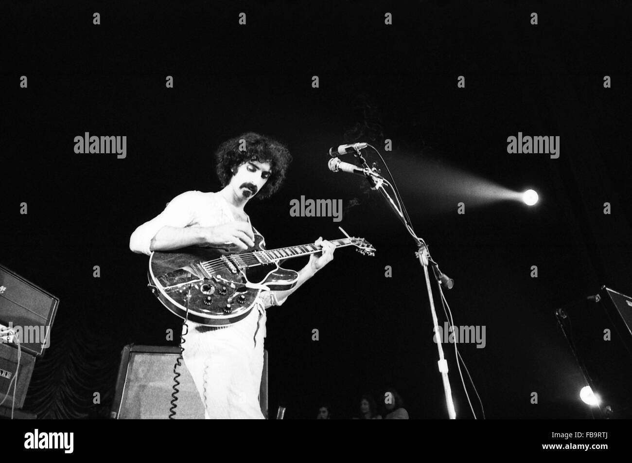 Frank zappa hi-res stock photography and images - Alamy
