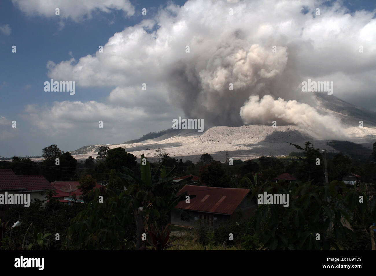 Karo, North Sumatra, Indonesia. 13th January, 2016. The flow of ...