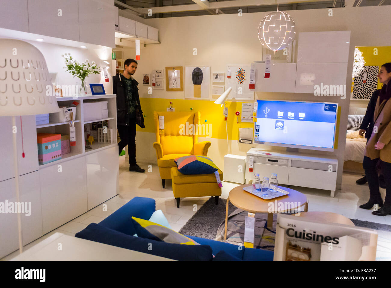 Paris, France, Young Couple Shopping in Modern DIY Housewares Store ...