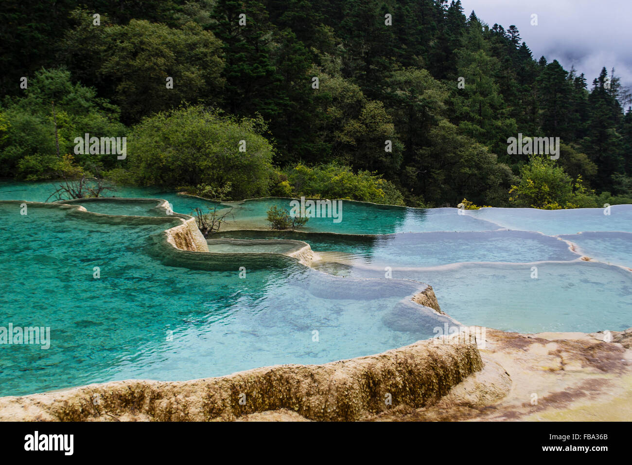 Huanglong china unesco hi-res stock photography and images - Alamy