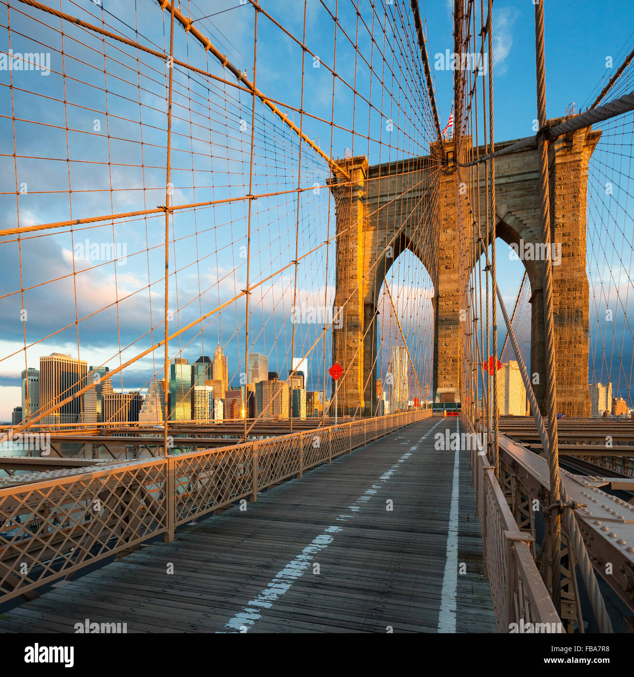 Brooklyn Bridge Over Hudson River High Resolution Stock Photography and ...