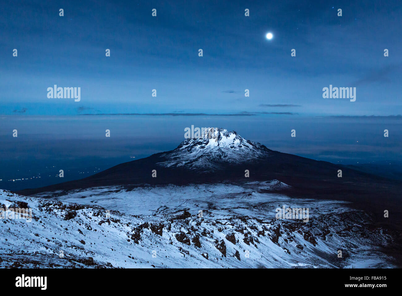 Mawenzi mountain hi-res stock photography and images - Alamy