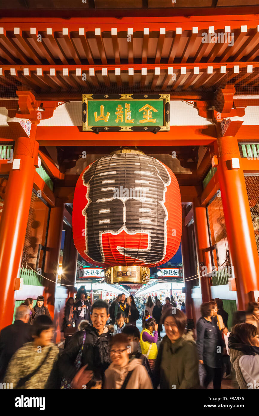 Japan, Honshu, Tokyo, Asakusa, Sensoji Temple aka Asakusa Kannon Temple ...
