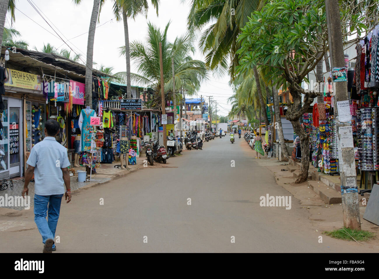 Street scene goa india hi-res stock photography and images - Alamy