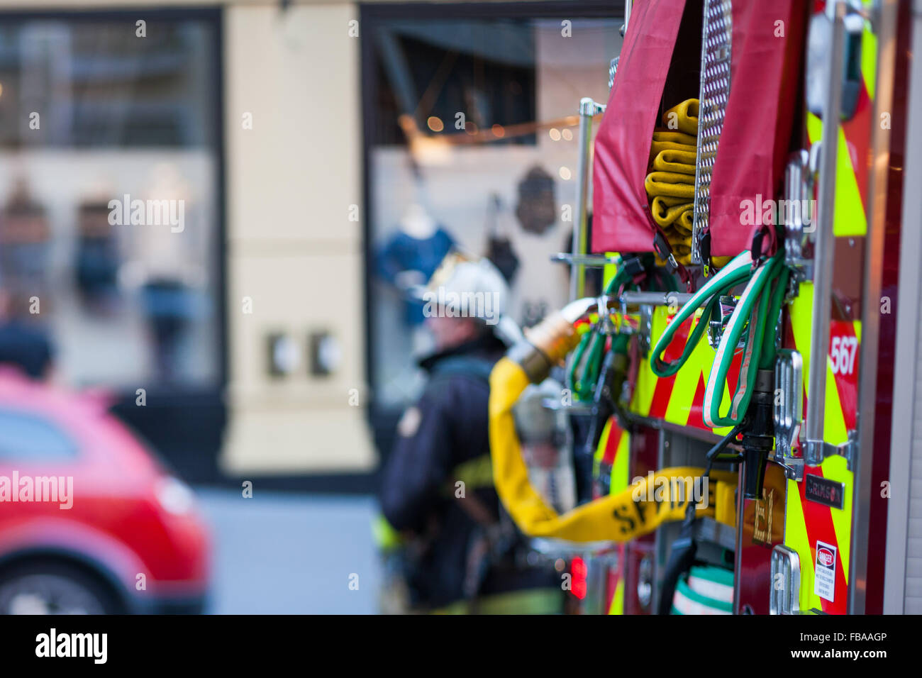 San Francisco fireman responding to an emergency Stock Photo - Alamy