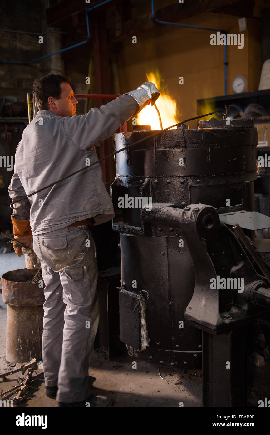 Heat in furnace hi-res stock photography and images - Alamy