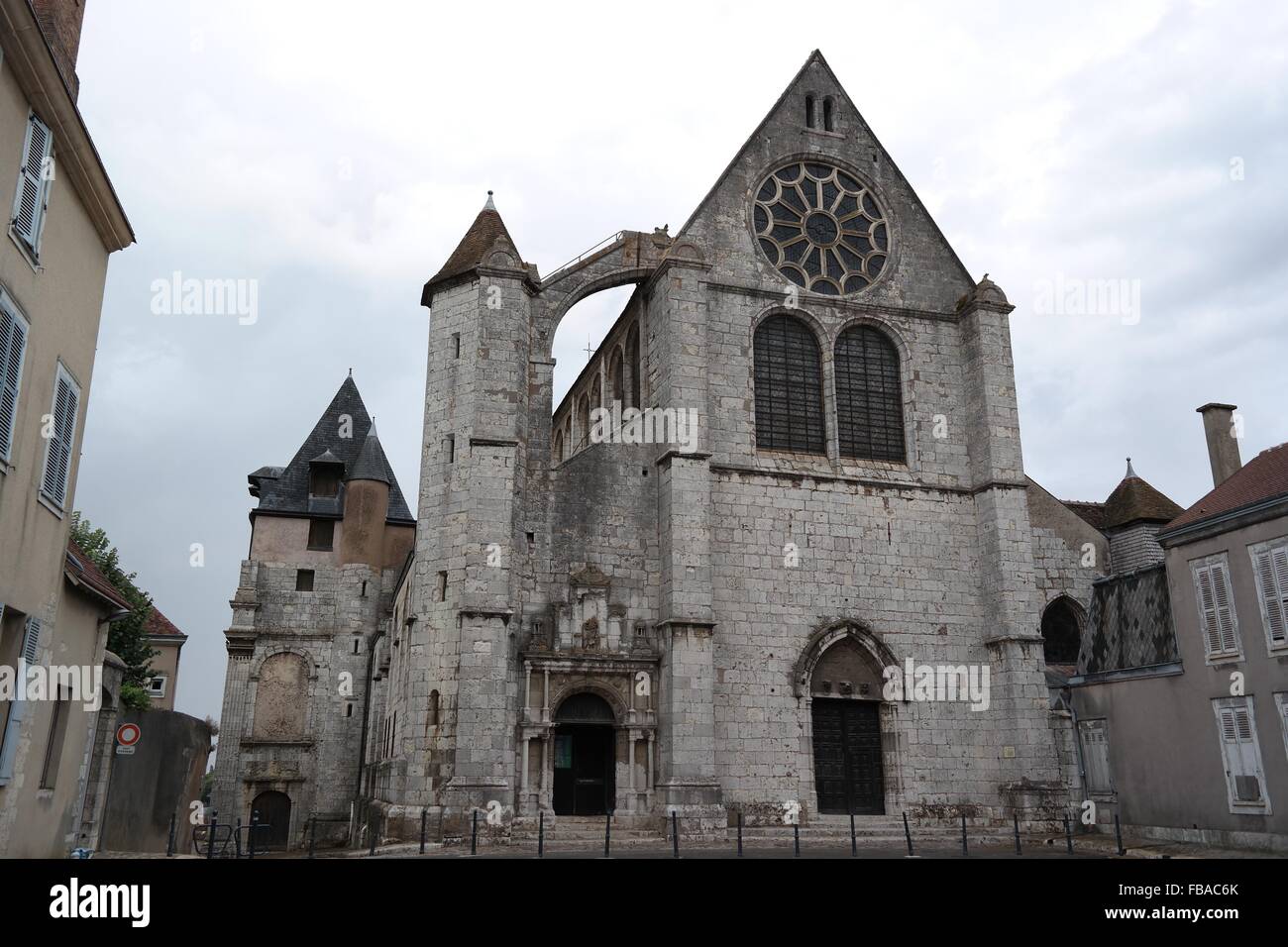 Saint Pierre Church - église St Pierre, Chartres Stock Photo - Alamy