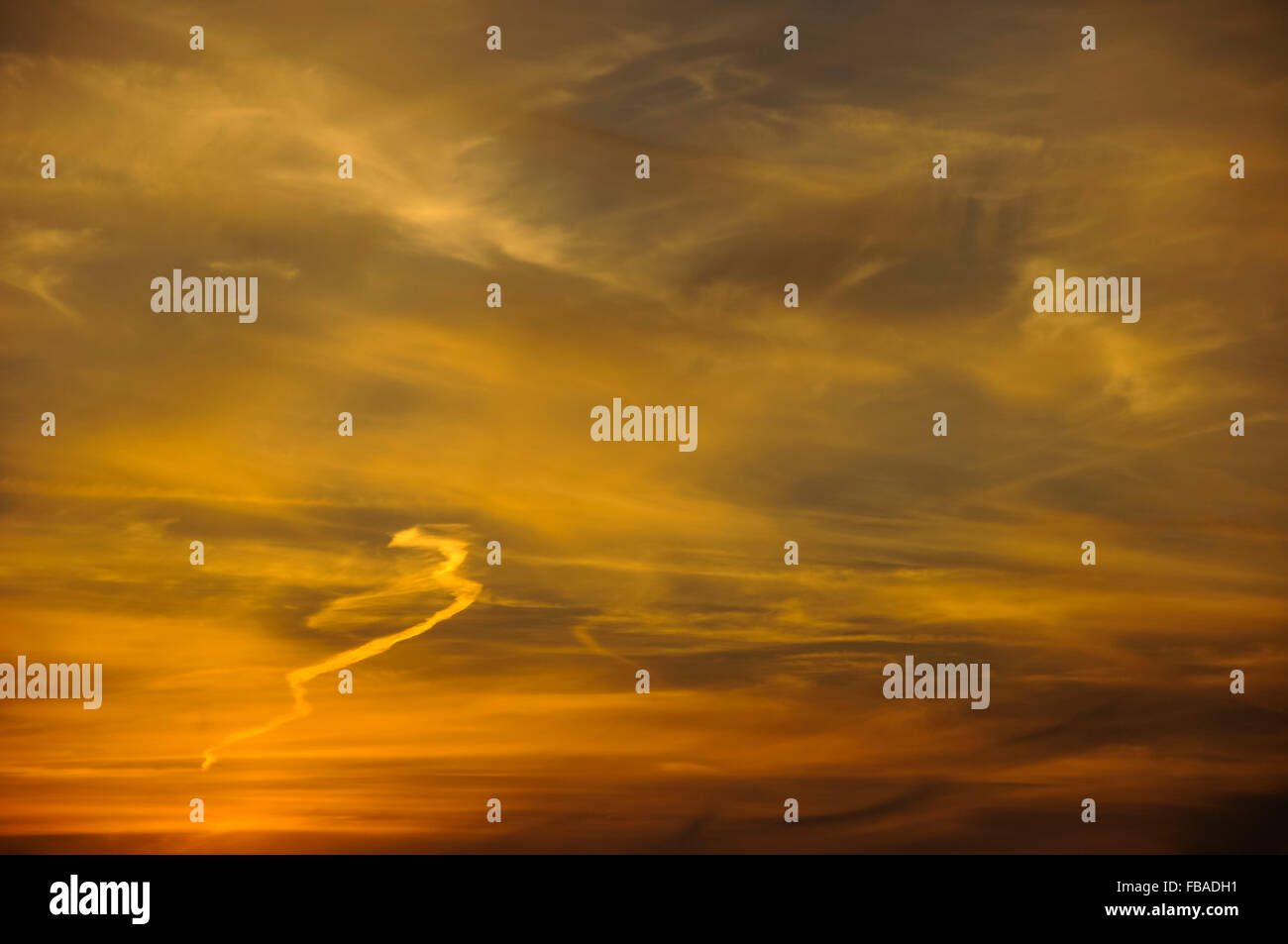 Wispy clouds hi-res stock photography and images - Alamy