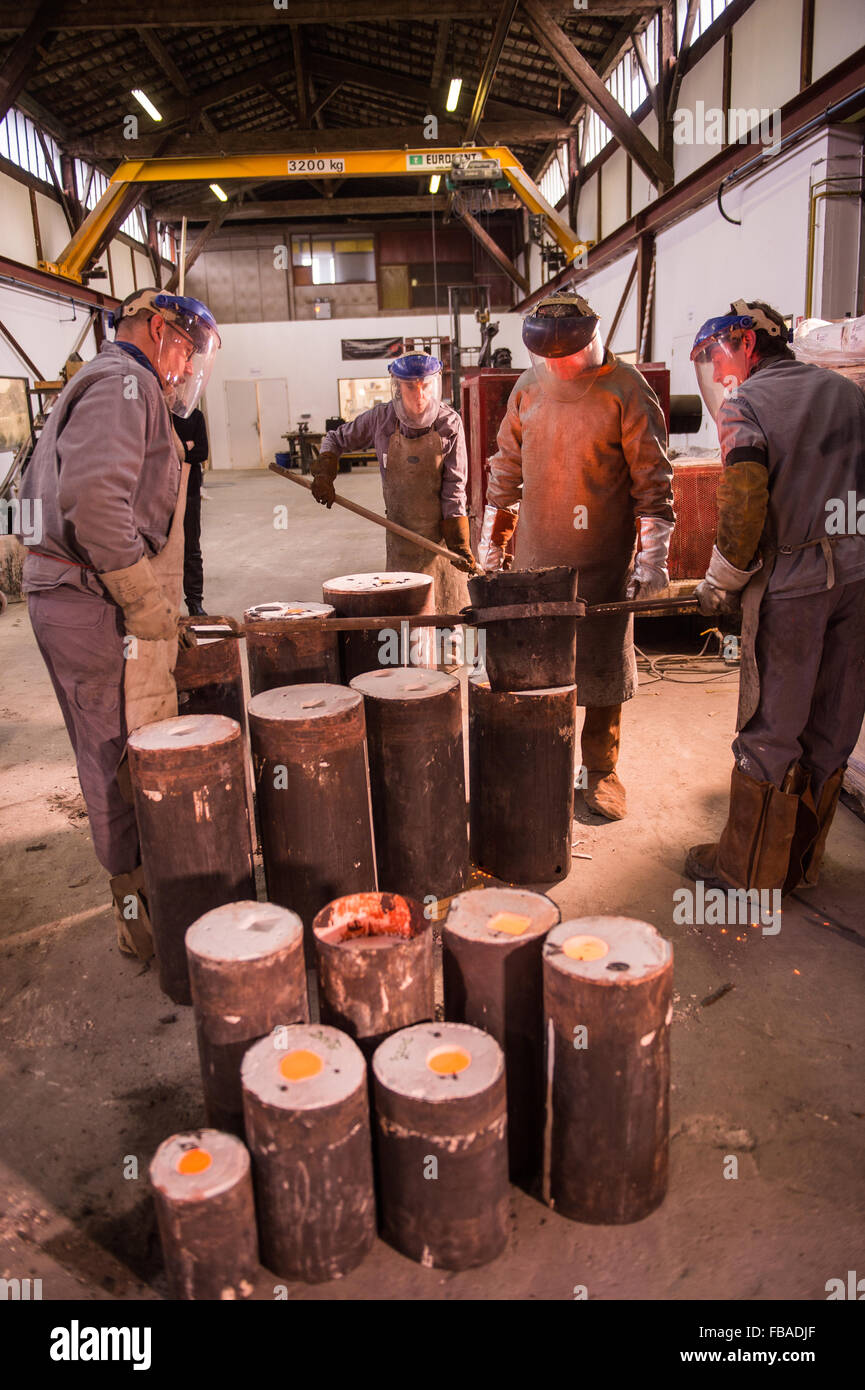 Steel worker hi-res stock photography and images - Alamy