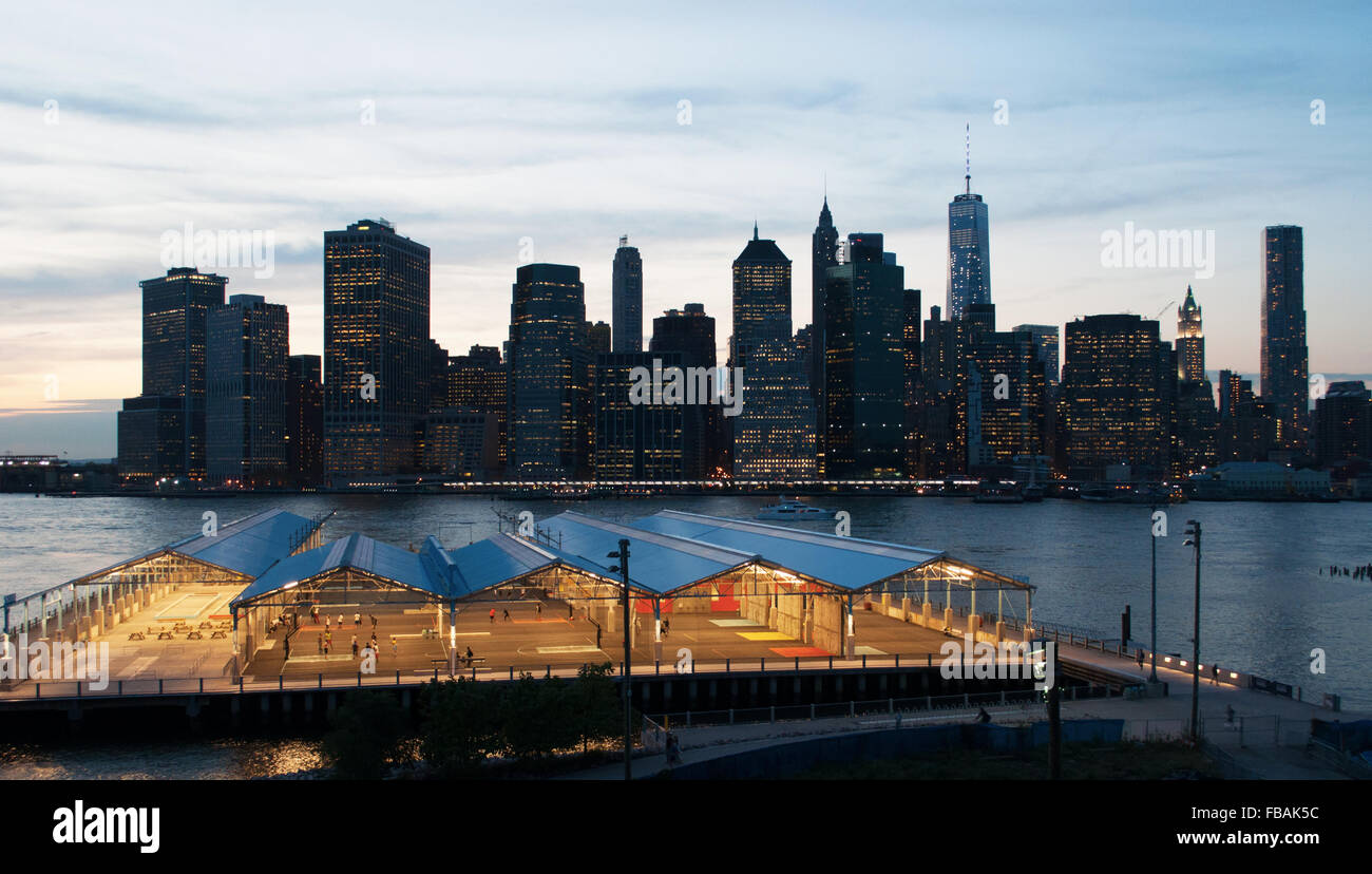 Freedom tower lights hi-res stock photography and images - Alamy