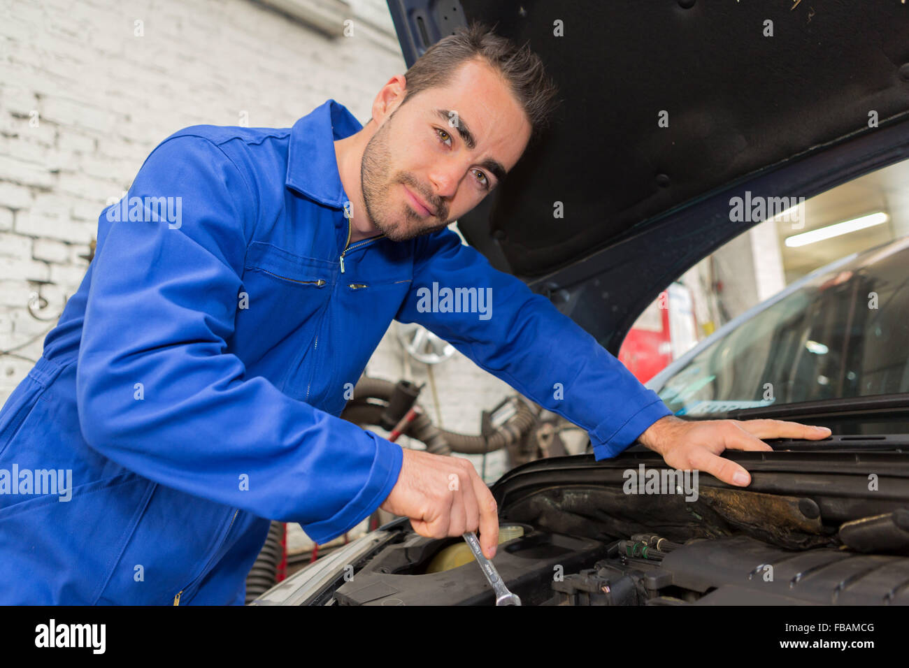 Car mechanic working team hi-res stock photography and images - Alamy
