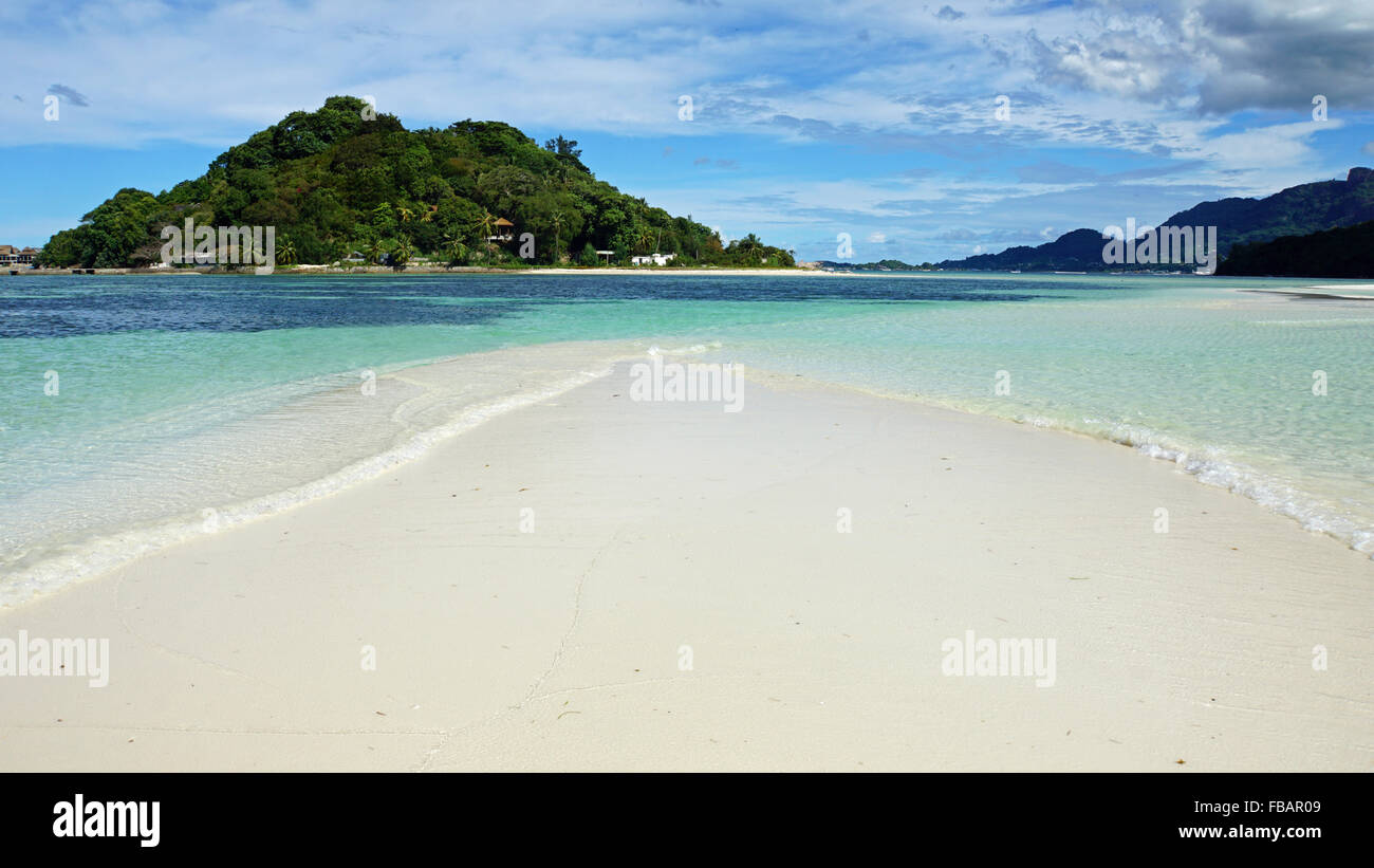 waves touching sandbar in the indian ocean Stock Photo - Alamy