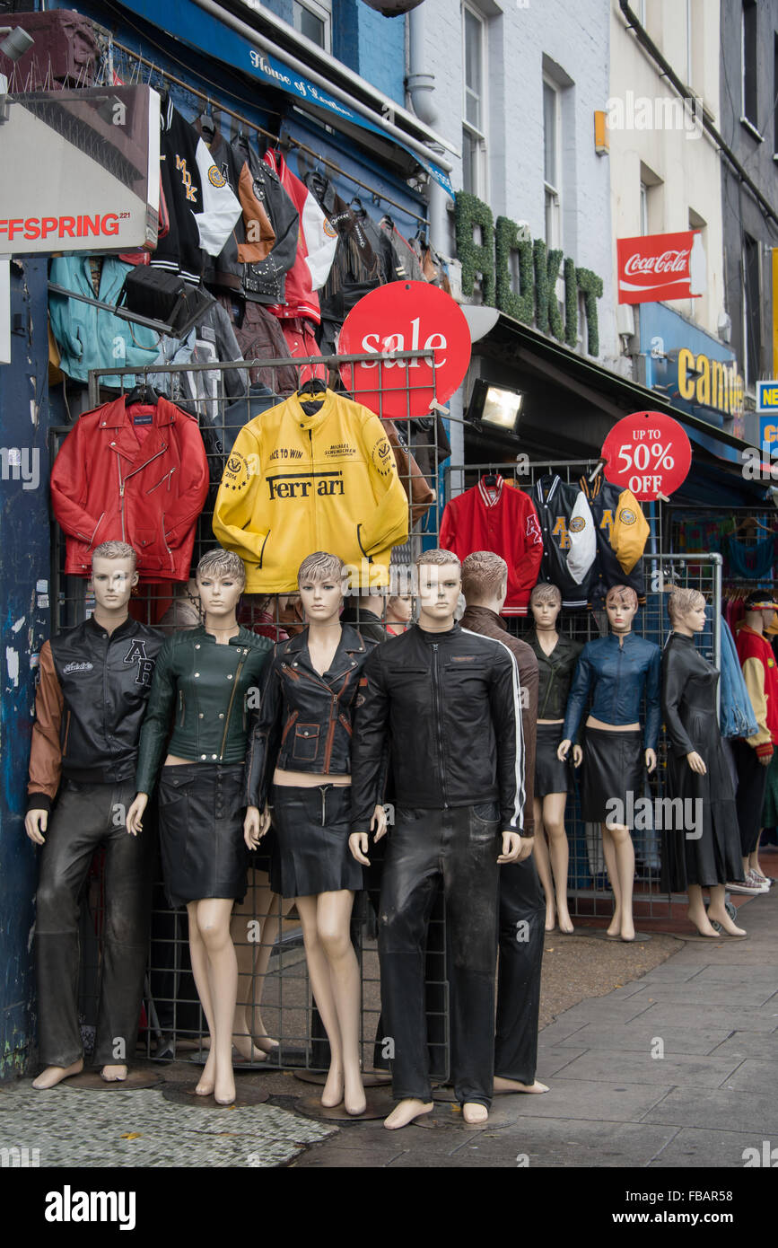 Clothes manikins hi-res stock photography and images - Alamy