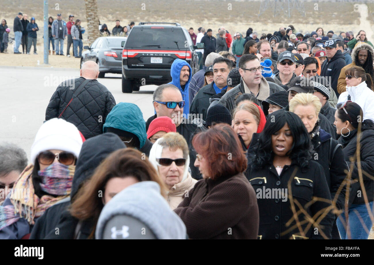 Prime, Nevada, USA. 10th Jan, 2016. Local Nevada residents brave the ...