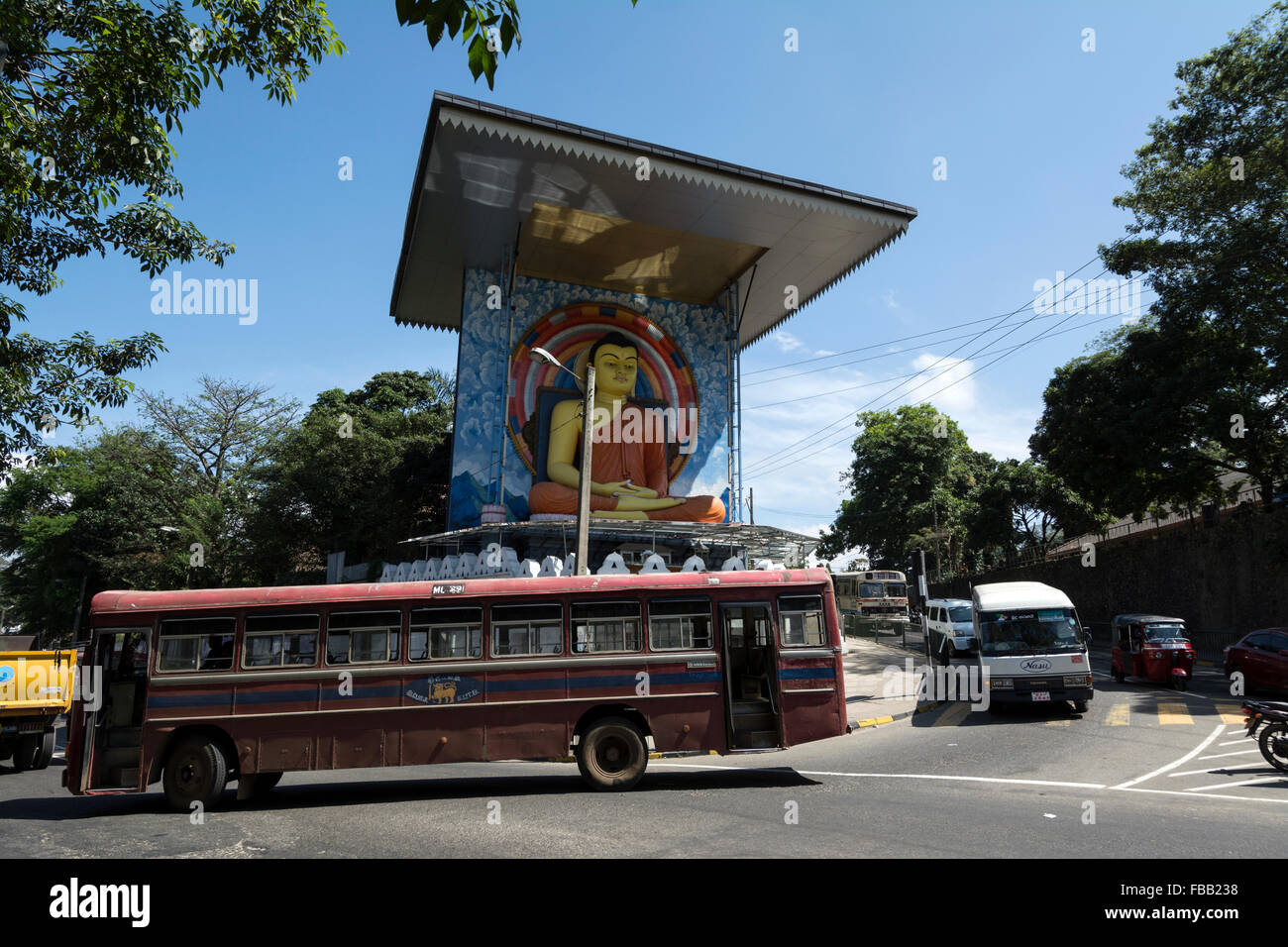 A Buddhist monument at the junction of William Gopallawa Mawatha and ...