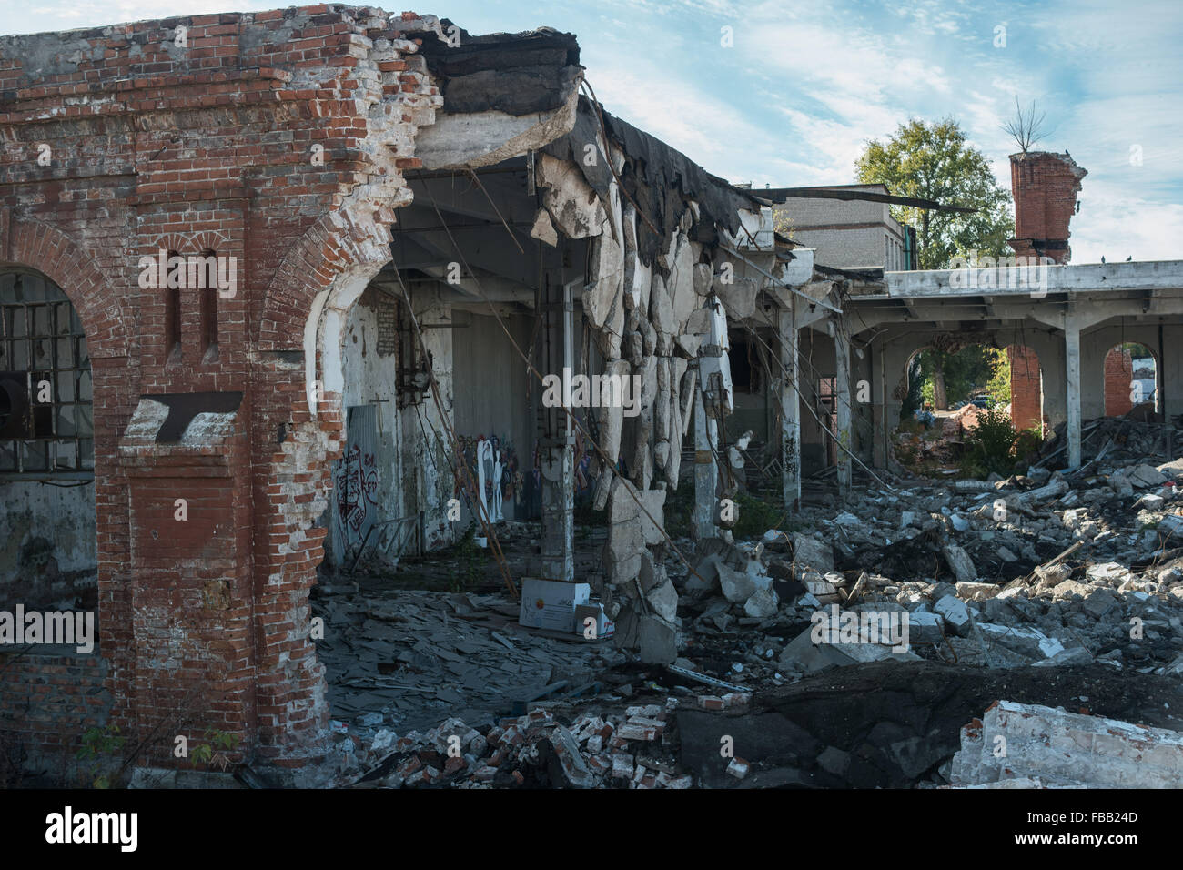 Crushed building view Stock Photo - Alamy