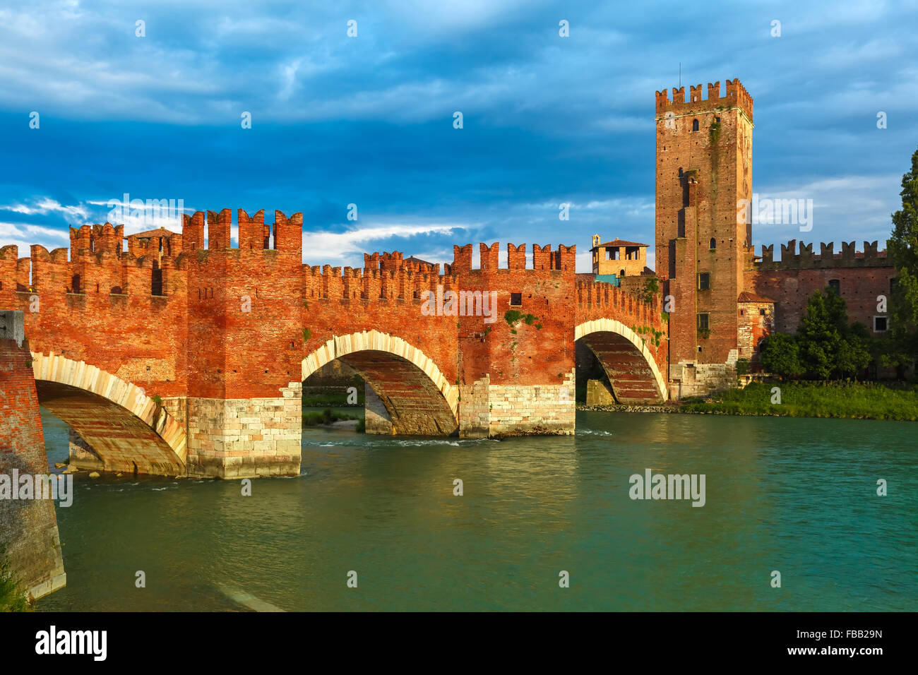 Verona italy castelvecchio castle hi-res stock photography and images ...