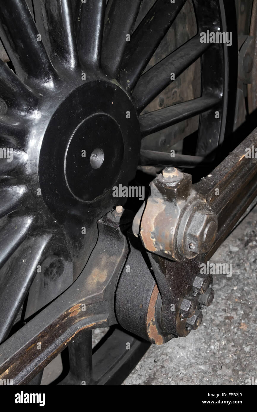 Old steam train wheel at Sheffield Park Station Stock Photo - Alamy