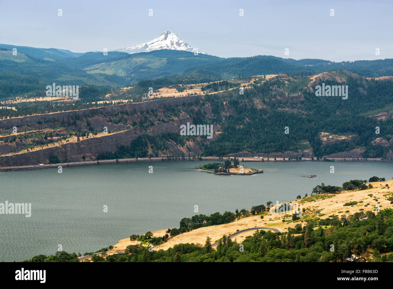 Mt hood from columbia river gorge hi-res stock photography and images ...