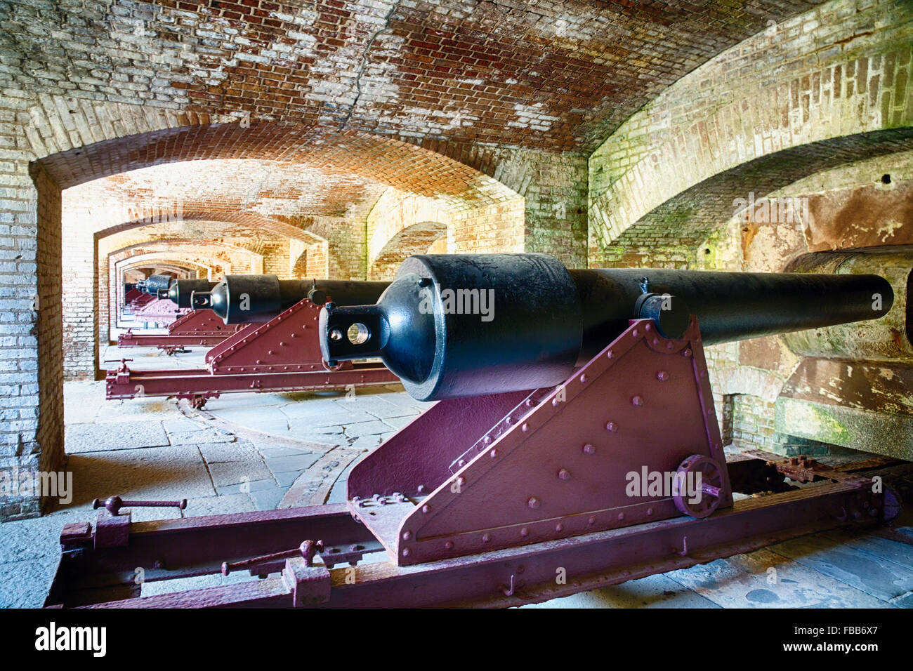 Civil war cannon at fort sumter hi-res stock photography and images - Alamy