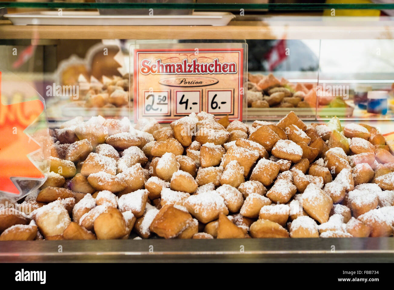 Donut display hi-res stock photography and images - Alamy