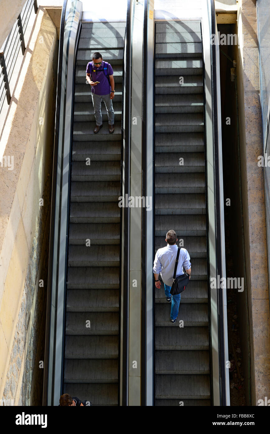 Big city escalator architecture hi-res stock photography and images - Alamy