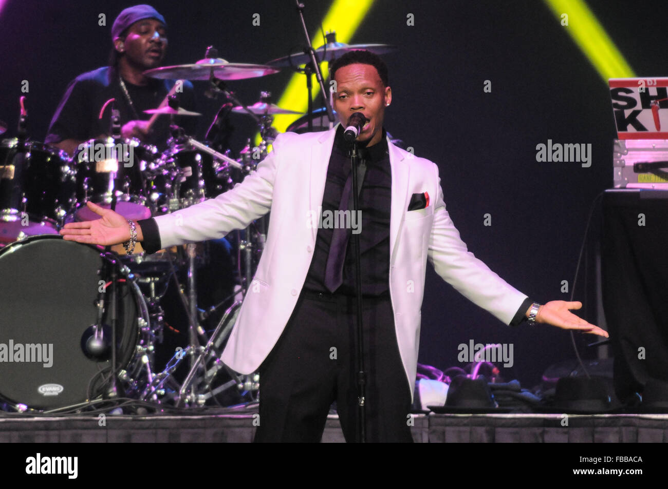 2015 Holiday Jam Concert at Joe Louis Arena in Detroit Featuring ...