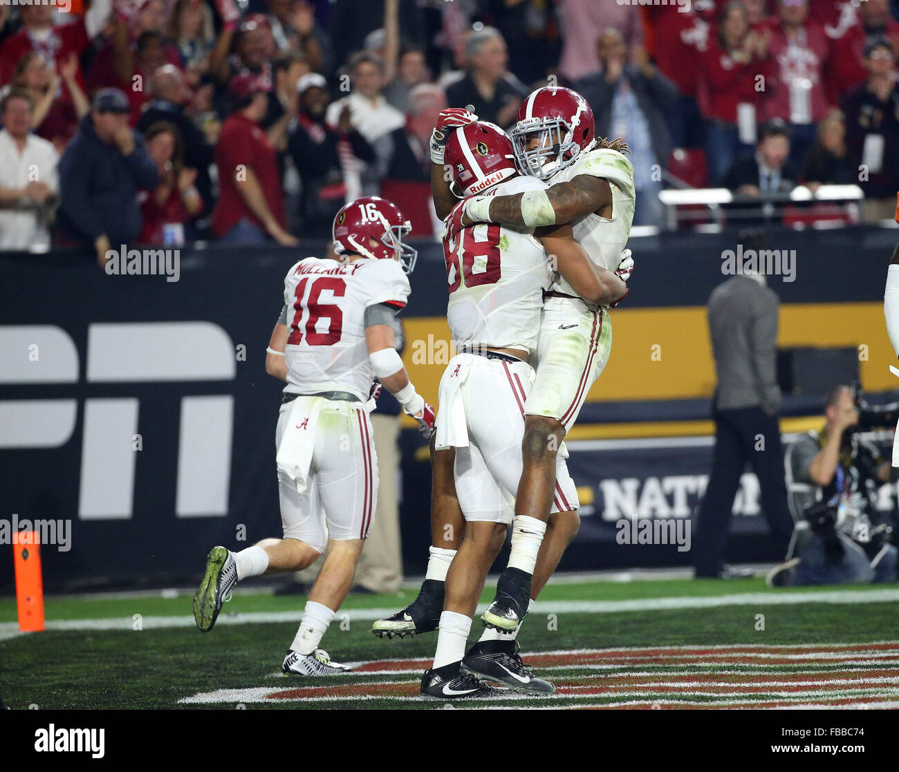 January 11, 2016 O.J. Howard #88 of the Alabama Crimson Tide celebrates ...