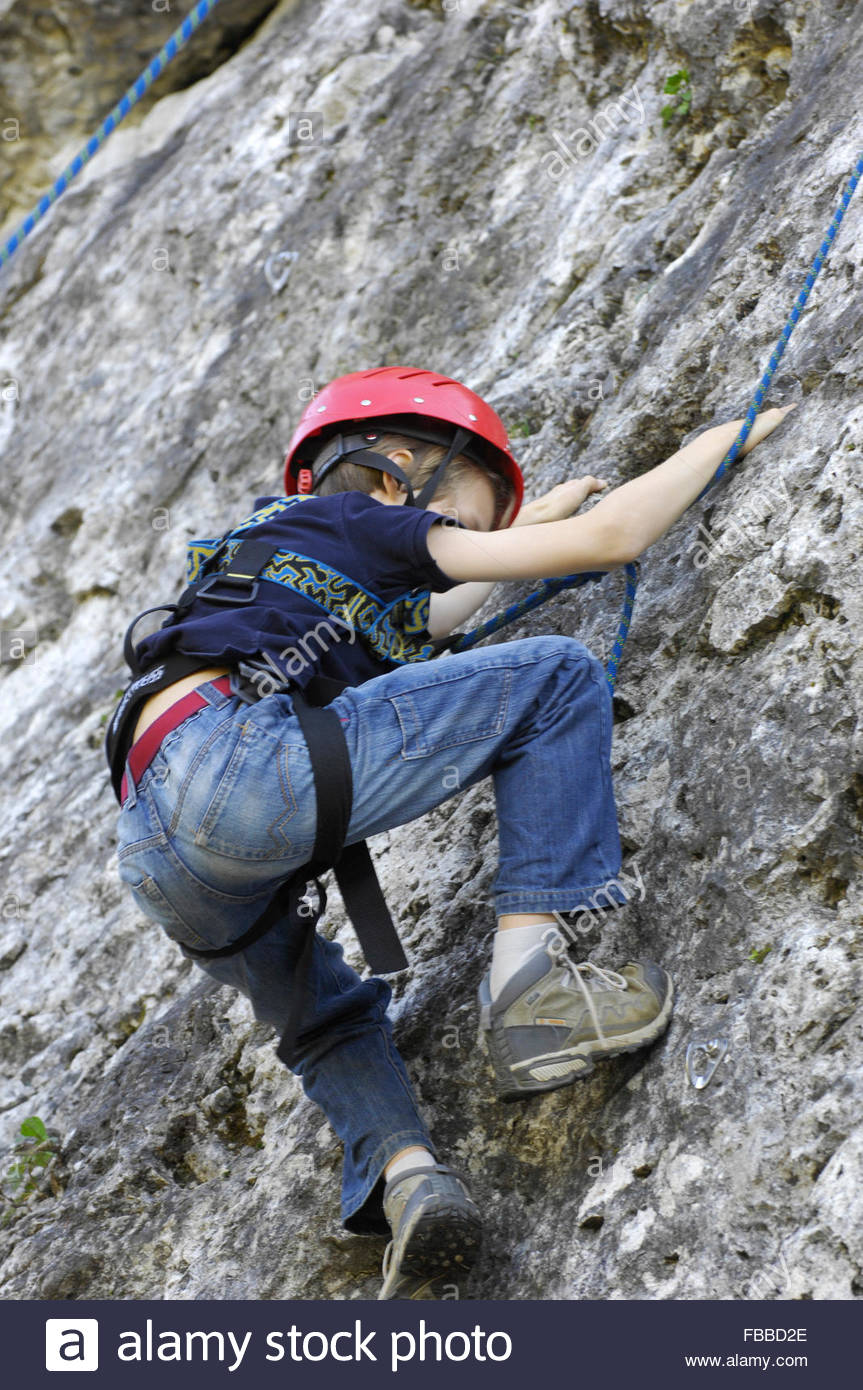 Boy Rock Climbing Stock Photos & Boy Rock Climbing Stock Images - Alamy