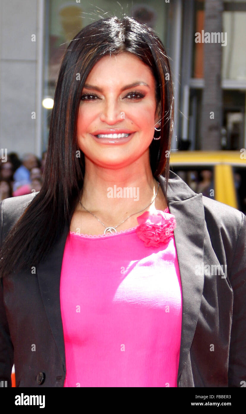 Jennifer Gimenez at the World Premiere of "The Three Stooges: The Movie ...