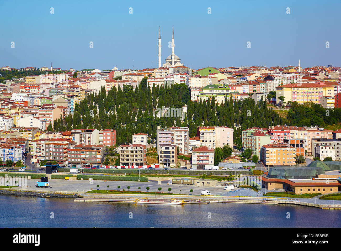 The view from the viewpoint on the Hill of Pierre Loti to the Golden ...