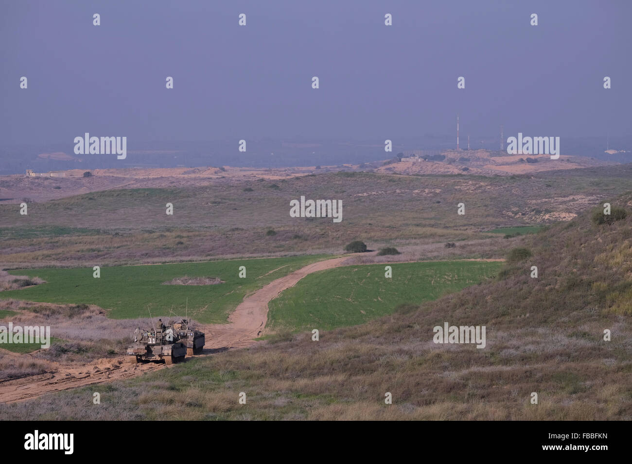 Israeli tanks near the Israeli border with the northern Gaza Strip near ...